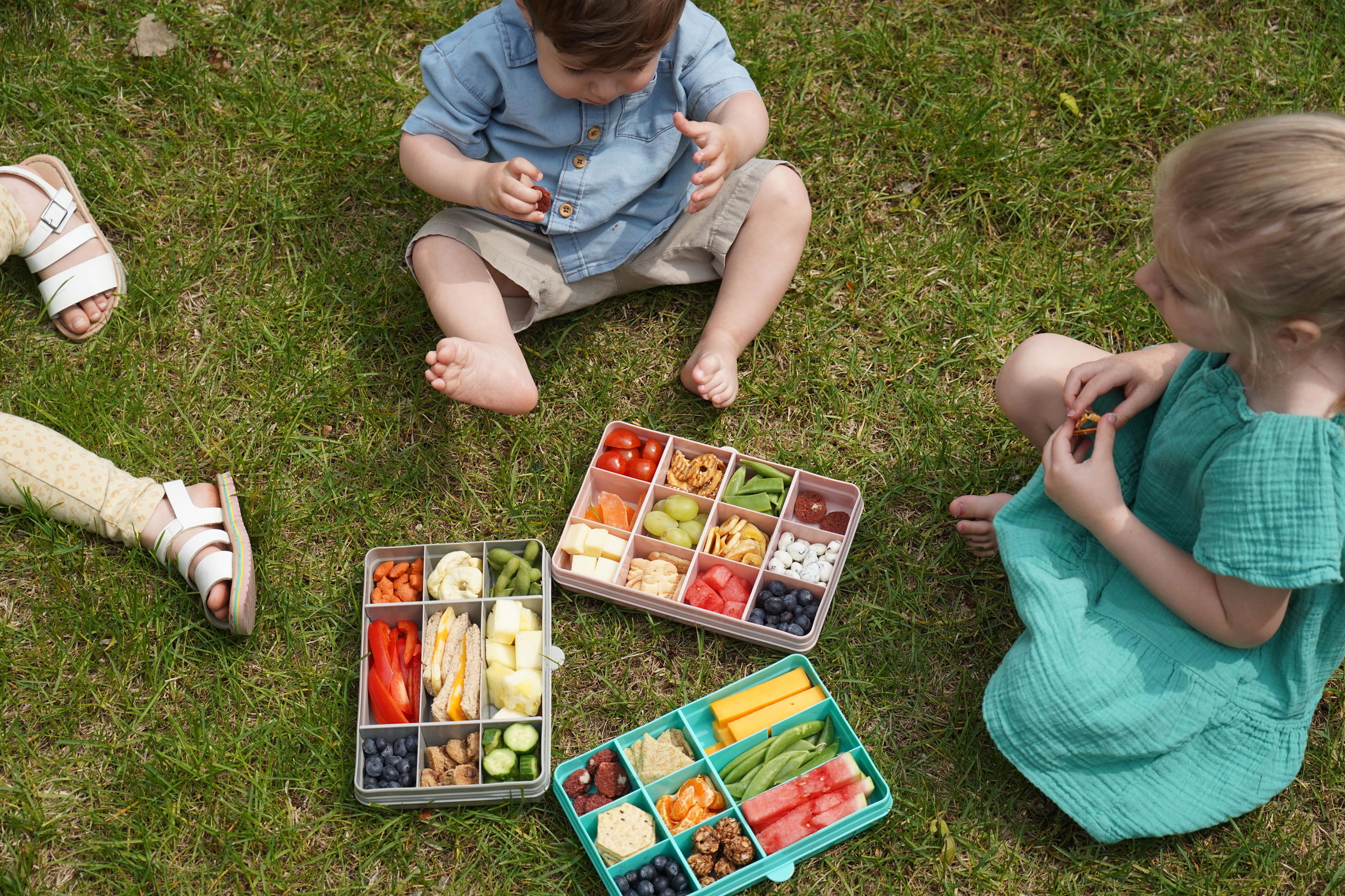Melii Snackle Box snack doboz, kék-zöld uzsonnás doboz - osztott