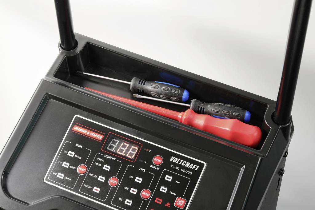 VOLTCRAFT VC-WL 60/200 Lader+Starter Műhely töltőkészülék 60 A 30 A (VC ...